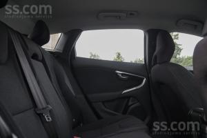 Black Volvo V40 2014 in Riga, with an engine capacity of 1.60 L and mileage of 236 thousand km for 8990 €, photo 17 on AUTOMOTO.COM.LV