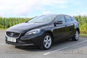 Volvo V40 2014 Paide vietnē Melns Volvo V40 2014 Paide, ar dzinēja tilpumu 2.00 L un nobraukumu 219 tūkst. km par 7500 €, foto 1 vietnē AUTOMOTO.COM.LV