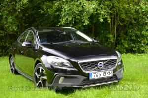 Melns Volvo V40 2015 Tallina, ar dzinēja tilpumu 2.00 L un nobraukumu 285 tūkst. km par 8900 €, foto 2 vietnē AUTOMOTO.COM.LV