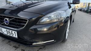 Melns Volvo V40 2015 Rīga, ar dzinēja tilpumu 2.00 L un nobraukumu 329 tūkst. km par 5500 €, foto 9 vietnē AUTOMOTO.COM.LV