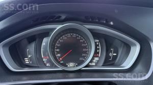Melns Volvo V40 2015 Rīga, ar dzinēja tilpumu 2.00 L un nobraukumu 329 tūkst. km par 5500 €, foto 20 vietnē AUTOMOTO.COM.LV