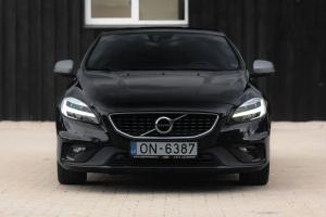 Melns Volvo V40 2018 Jelgava, ar dzinēja tilpumu 2.00 L un nobraukumu 174 tūkst. km par 15900 €, foto 4 vietnē AUTOMOTO.COM.LV