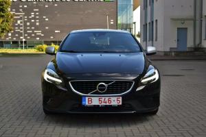 Melns Volvo V40 2019 Jelgava, ar dzinēja tilpumu 2.00 L un nobraukumu 125 tūkst. km par 13200 €, foto 4 vietnē AUTOMOTO.COM.LV