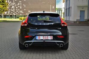 Melns Volvo V40 2019 Jelgava, ar dzinēja tilpumu 2.00 L un nobraukumu 125 tūkst. km par 13200 €, foto 7 vietnē AUTOMOTO.COM.LV