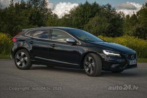 Черный Вольво В40 2020 в Таллин, объемом двигателя 2.00 л и пробегом 188 тыс. км за 16999 €, фото 3 на AUTOMOTO.COM.LV