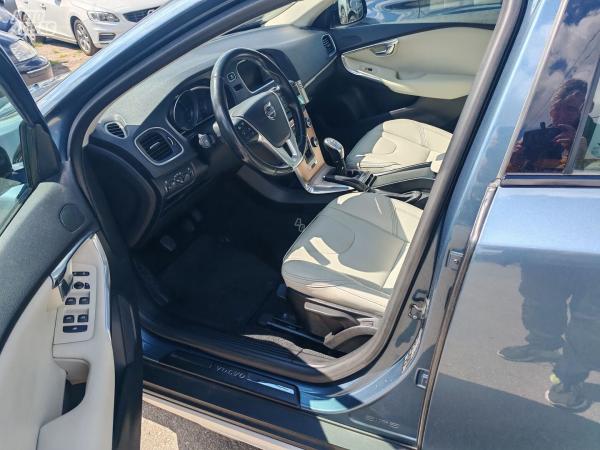 Zils Volvo V40 2013 Kauņa, ar dzinēja tilpumu 1.60 L un nobraukumu 262 tūkst. km par 6999 €, foto 4 vietnē AUTOMOTO.COM.LV