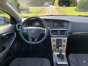 Zils Volvo V40 2016 Kauņa, ar dzinēja tilpumu 1.97 L un nobraukumu 39 tūkst. km par 8800 €, foto 8 vietnē AUTOMOTO.COM.LV