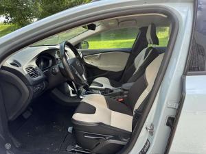Синий Вольво В40 2017 в Алитус, объемом двигателя 2.00 л и пробегом 267 тыс. км за 9950 €, фото 7 на AUTOMOTO.COM.LV