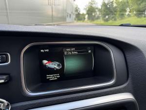 Zils Volvo V40 2017 Alīta, ar dzinēja tilpumu 2.00 L un nobraukumu 267 tūkst. km par 10400 €, foto 15 vietnē AUTOMOTO.COM.LV