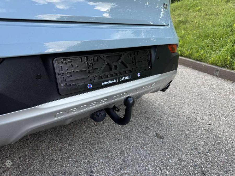 Zils Volvo V40 2017 Alīta, ar dzinēja tilpumu 2.00 L un nobraukumu 267 tūkst. km par 10400 €, foto 31 vietnē AUTOMOTO.COM.LV