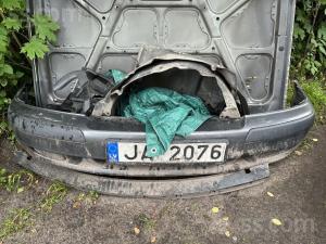 Zils Volvo V40 2003 Rīga, ar dzinēja tilpumu 1.90 L un nobraukumu 300 tūkst. km par 650 €, foto 15 vietnē AUTOMOTO.COM.LV