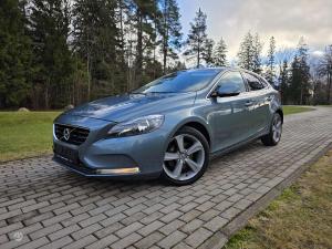 Blue Volvo V40 2012 in Telschi, with an engine capacity of 1.56 L and mileage of 278 thousand km for 5700 €, photo 36 on AUTOMOTO.COM.LV