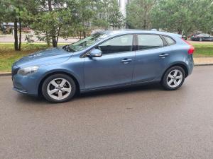 Blue Volvo V40 2012 in Vilnius, with an engine capacity of 1.56 L and mileage of 316 thousand km for 5250 €, photo 2 on AUTOMOTO.COM.LV
