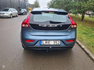 Blue Volvo V40 2012 in Vilnius, with an engine capacity of 1.56 L and mileage of 316 thousand km for 5250 €, photo 4 on AUTOMOTO.COM.LV