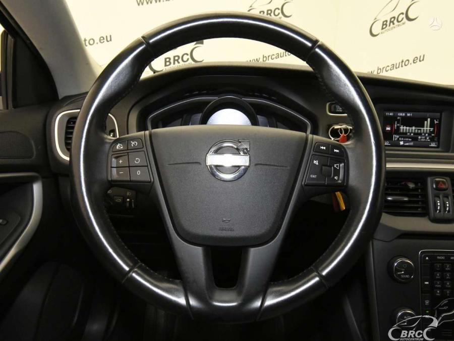 Zils Volvo V40 2012 Viļņa, ar dzinēja tilpumu 1.56 L un nobraukumu 237 tūkst. km par 4700 €, foto 28 vietnē AUTOMOTO.COM.LV