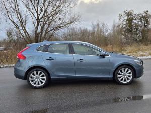 Blue Volvo V40 2012 in Kaunas, with an engine capacity of 1.56 L and mileage of 282 thousand km for 5750 €, photo 2 on AUTOMOTO.COM.LV