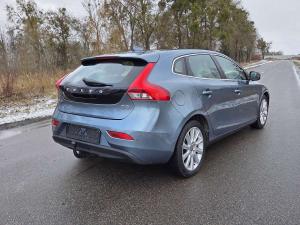Blue Volvo V40 2012 in Kaunas, with an engine capacity of 1.56 L and mileage of 282 thousand km for 5750 €, photo 3 on AUTOMOTO.COM.LV