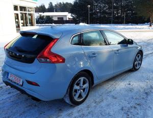 Blue Volvo V40 2012 in Jurbarkas, with an engine capacity of 1.60 L and mileage of 317 thousand km for 4700 €, photo 6 on AUTOMOTO.COM.LV