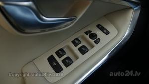 Zils Volvo V40 2012 Tartu, ar dzinēja tilpumu 2.00 L un nobraukumu 237 tūkst. km par 8590 €, foto 17 vietnē AUTOMOTO.COM.LV