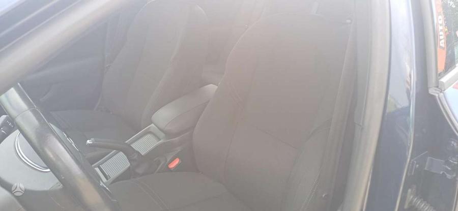 Blue Volvo V40 2012 in Kaunas, with an engine capacity of 1.56 L and mileage of 232 thousand km for 4750 €, photo 17 on AUTOMOTO.COM.LV