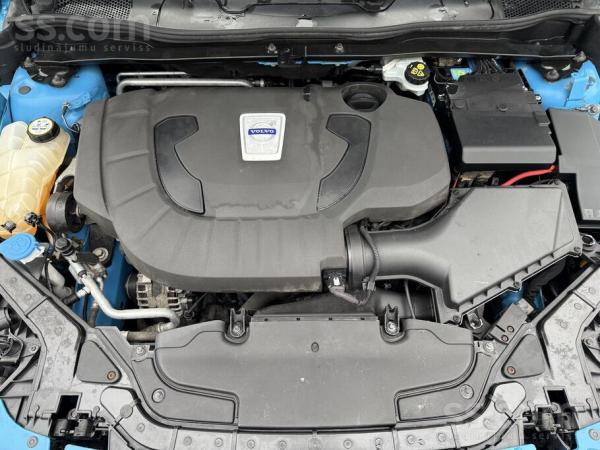 Blue Volvo V40 2013 in Riga, with an engine capacity of 2.00 L and mileage of 0 thousand km for 7800 €, photo 10 on AUTOMOTO.COM.LV