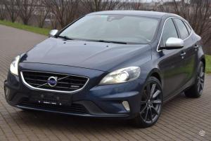 Blue Volvo V40 2013 in Vilnius, with an engine capacity of 1.56 L and mileage of 248 thousand km for 6400 €, photo 5 on AUTOMOTO.COM.LV