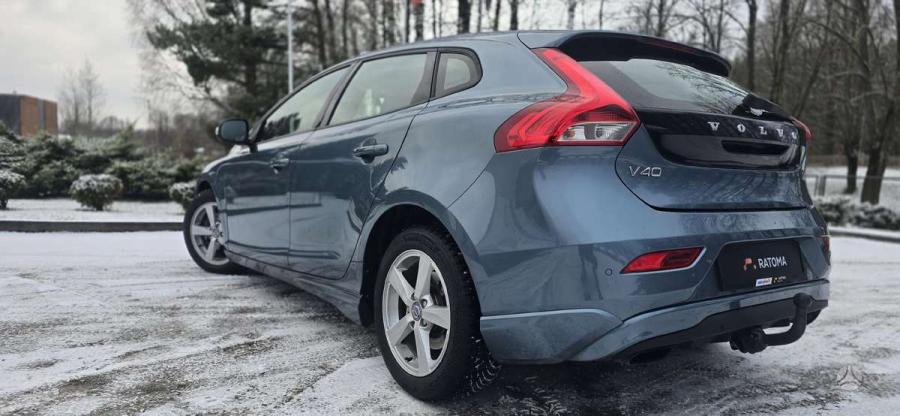 Zils Volvo V40 2013 Kazlų Rūda, ar dzinēja tilpumu 1.56 L un nobraukumu 284 tūkst. km par 5200 €, foto 10 vietnē AUTOMOTO.COM.LV