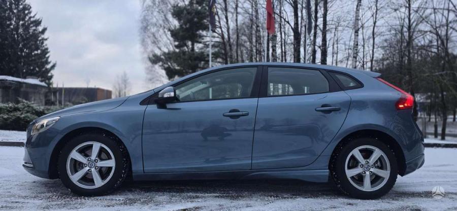 Zils Volvo V40 2013 Kazlų Rūda, ar dzinēja tilpumu 1.56 L un nobraukumu 284 tūkst. km par 5200 €, foto 15 vietnē AUTOMOTO.COM.LV