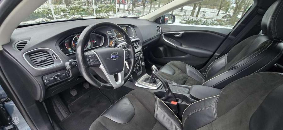 Zils Volvo V40 2013 Kazlų Rūda, ar dzinēja tilpumu 1.56 L un nobraukumu 284 tūkst. km par 5200 €, foto 20 vietnē AUTOMOTO.COM.LV