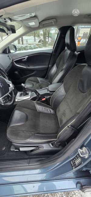 Zils Volvo V40 2013 Kazlų Rūda, ar dzinēja tilpumu 1.56 L un nobraukumu 284 tūkst. km par 5200 €, foto 21 vietnē AUTOMOTO.COM.LV