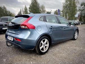 Blue Volvo V40 2013 in Vilnius, with an engine capacity of 1.60 L and mileage of 297 thousand km for 6799 €, photo 6 on AUTOMOTO.COM.LV