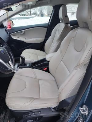Zils Volvo V40 2013 Valka, ar dzinēja tilpumu 1.60 L un nobraukumu 170 tūkst. km par 6500 €, foto 7 vietnē AUTOMOTO.COM.LV