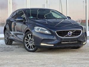 Zils Volvo V40 2013 Viļņa, ar dzinēja tilpumu 1.98 L un nobraukumu 251 tūkst. km par 8900 €, foto  vietnē AUTOMOTO.COM.LV