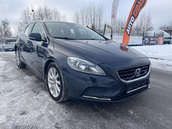 Zils Volvo V40 2013 Kauņa, ar dzinēja tilpumu 1.56 L un nobraukumu 246 tūkst. km par 4750 €, foto 5 vietnē AUTOMOTO.COM.LV