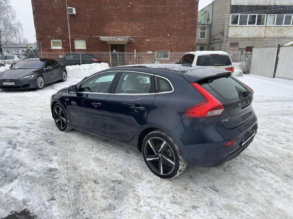 Zils Volvo V40 2013 Kauņa, ar dzinēja tilpumu 1.56 L un nobraukumu 216 tūkst. km par 5450 €, foto 6 vietnē AUTOMOTO.COM.LV