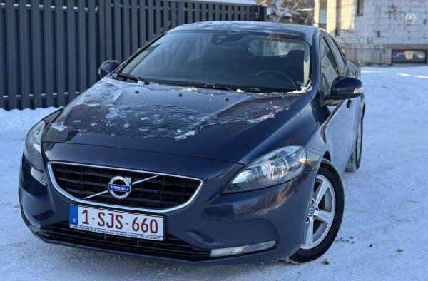 Zils Volvo V40 2013 Kauņa, ar dzinēja tilpumu 1.56 L un nobraukumu 290 tūkst. km par 5750 €, foto 1 vietnē AUTOMOTO.COM.LV