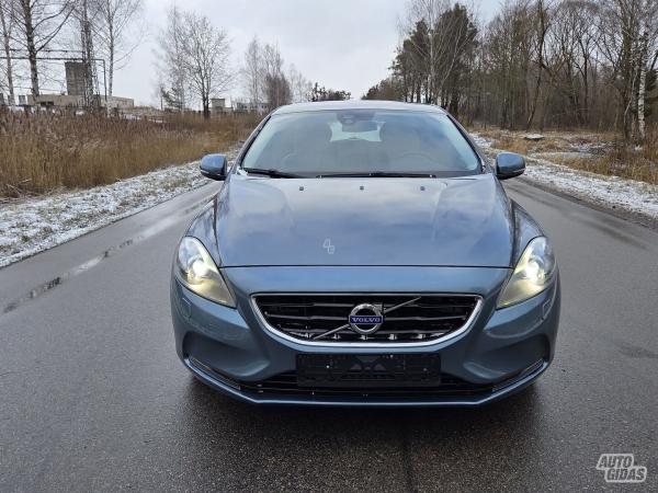 Blue Volvo V40 2013 in Kaunas, with an engine capacity of 1.60 L and mileage of 283 thousand km for 5250 €, photo 8 on AUTOMOTO.COM.LV