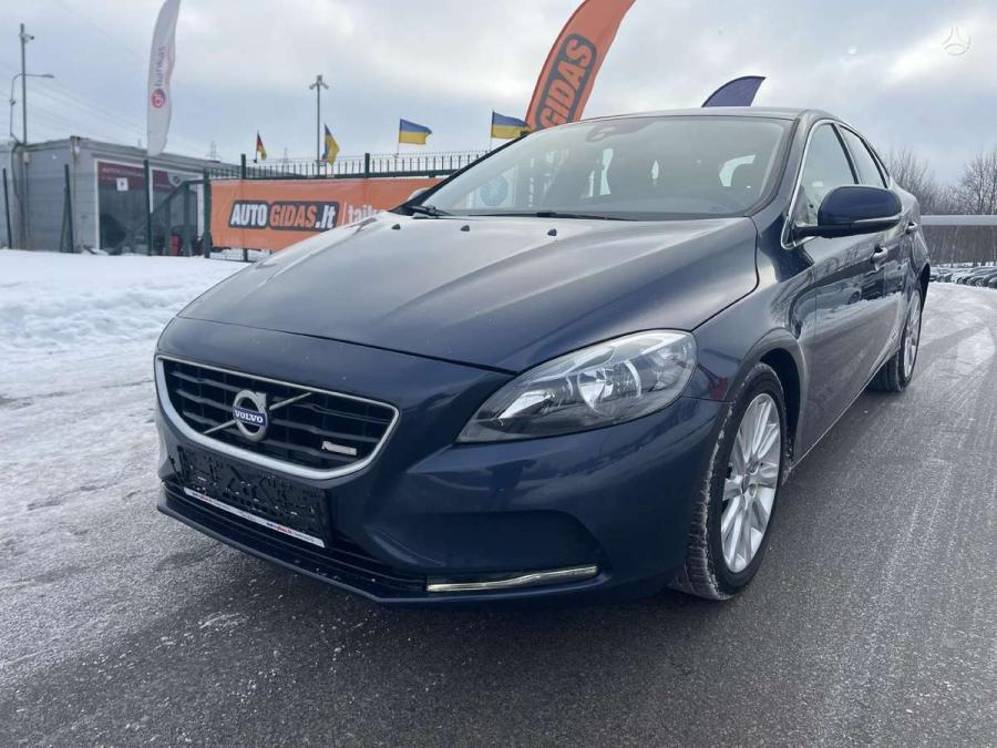 Zils Volvo V40 2013 Kauņa, ar dzinēja tilpumu 1.56 L un nobraukumu 246 tūkst. km par 4750 €, foto 1 vietnē AUTOMOTO.COM.LV
