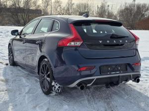 Blue Volvo V40 2013 in Vilnius, with an engine capacity of 1.56 L and mileage of 247 thousand km for 6200 €, photo 3 on AUTOMOTO.COM.LV