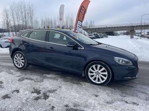 Blue Volvo V40 2013 in Kaunas, with an engine capacity of 1.56 L and mileage of 246 thousand km for 4750 €, photo 4 on AUTOMOTO.COM.LV