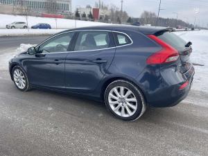 Blue Volvo V40 2013 in Kaunas, with an engine capacity of 1.56 L and mileage of 246 thousand km for 4750 €, photo 10 on AUTOMOTO.COM.LV