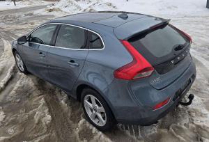 Blue Volvo V40 2013 in Kaunas, with an engine capacity of 1.98 L and mileage of 244 thousand km for 6200 €, photo 8 on AUTOMOTO.COM.LV