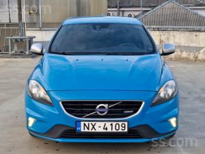 Zils Volvo V40 2013 Rīga, ar dzinēja tilpumu 1.60 L un nobraukumu 329 tūkst. km par 4950 €, foto 2 vietnē AUTOMOTO.COM.LV