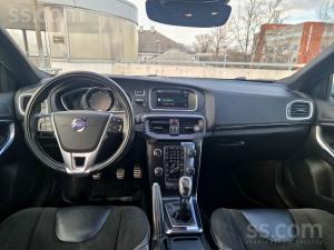 Zils Volvo V40 2013 Rīga, ar dzinēja tilpumu 1.60 L un nobraukumu 329 tūkst. km par 4950 €, foto 11 vietnē AUTOMOTO.COM.LV