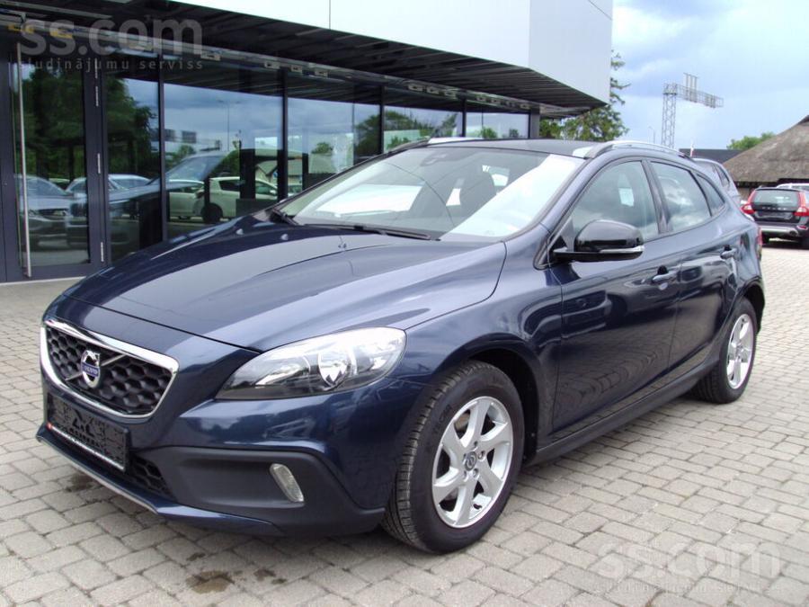 Zils Volvo V40 2013 Rīga, ar dzinēja tilpumu 1.60 L un nobraukumu 157 tūkst. km par 9900 €, foto 1 vietnē AUTOMOTO.COM.LV