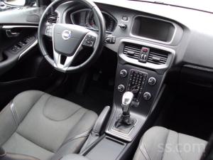 Zils Volvo V40 2013 Rīga, ar dzinēja tilpumu 1.60 L un nobraukumu 157 tūkst. km par 9900 €, foto 7 vietnē AUTOMOTO.COM.LV