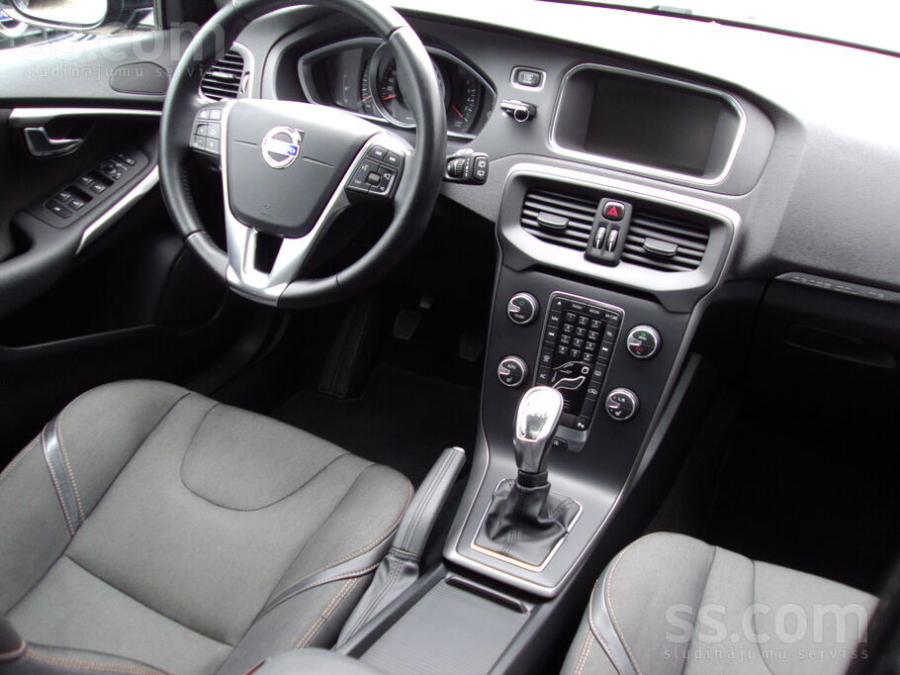 Zils Volvo V40 2013 Rīga, ar dzinēja tilpumu 1.60 L un nobraukumu 157 tūkst. km par 9900 €, foto 7 vietnē AUTOMOTO.COM.LV
