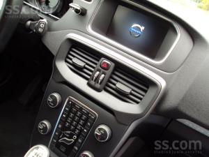 Zils Volvo V40 2013 Rīga, ar dzinēja tilpumu 1.60 L un nobraukumu 157 tūkst. km par 9900 €, foto 9 vietnē AUTOMOTO.COM.LV