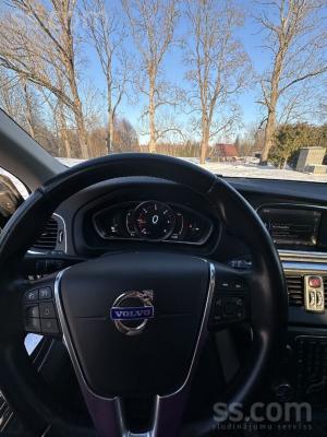 Zils Volvo V40 2013 Rīga, ar dzinēja tilpumu 1.60 L un nobraukumu 361 tūkst. km par 5650 €, foto 12 vietnē AUTOMOTO.COM.LV
