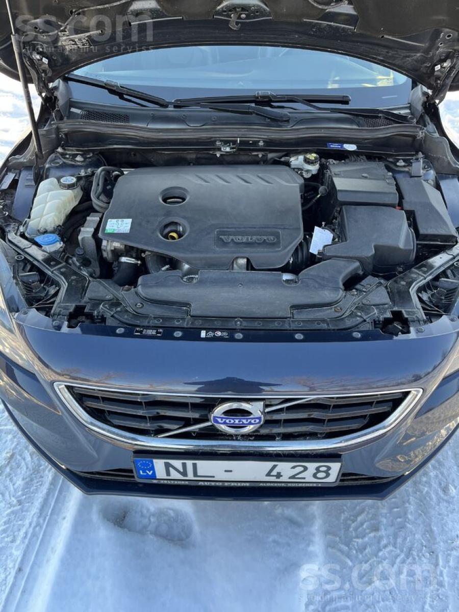 Zils Volvo V40 2013 Rīga, ar dzinēja tilpumu 1.60 L un nobraukumu 361 tūkst. km par 5650 €, foto 16 vietnē AUTOMOTO.COM.LV